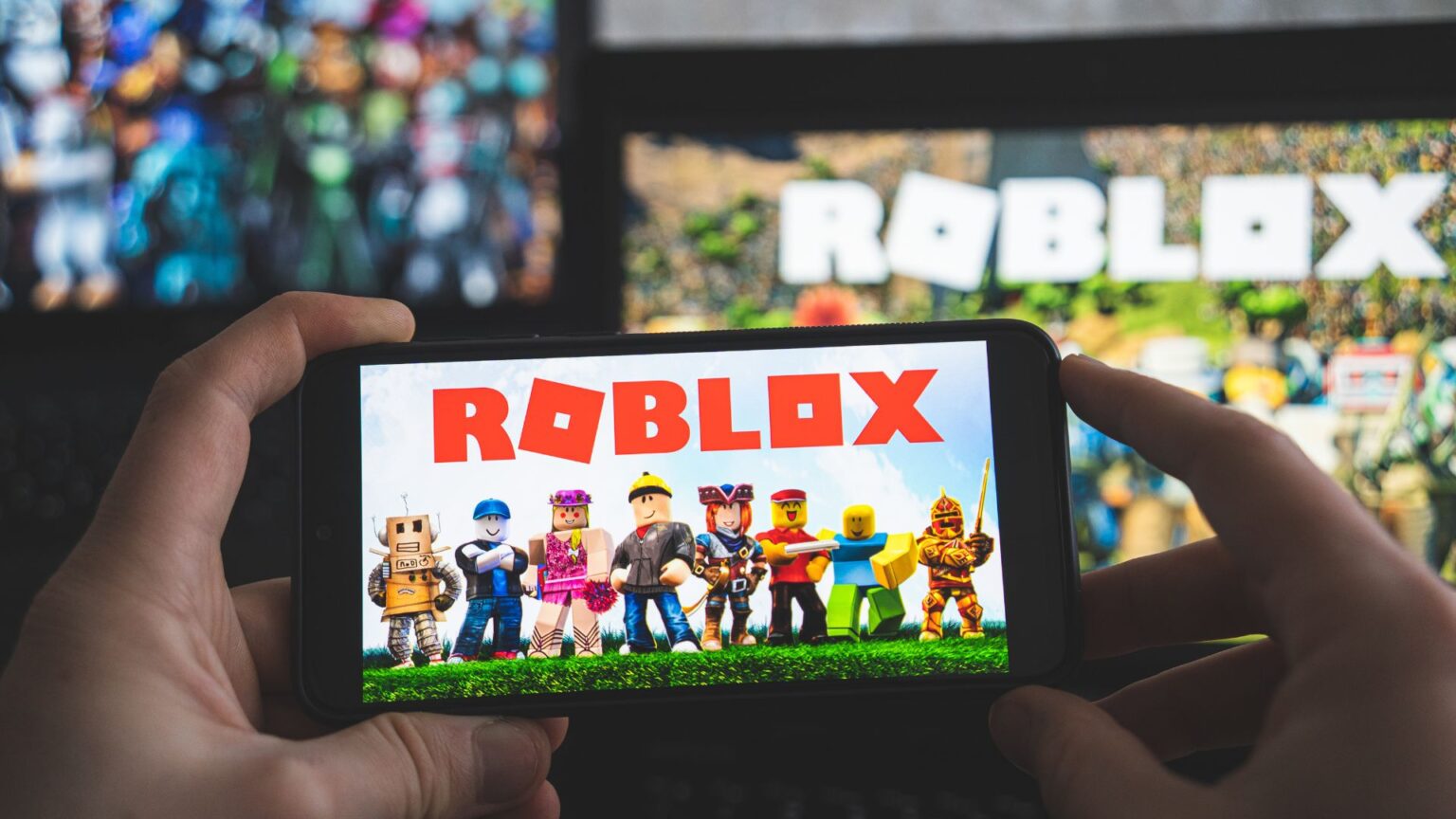Complete Roblox Guide: How to earn Robux, promo codes, and real money ...